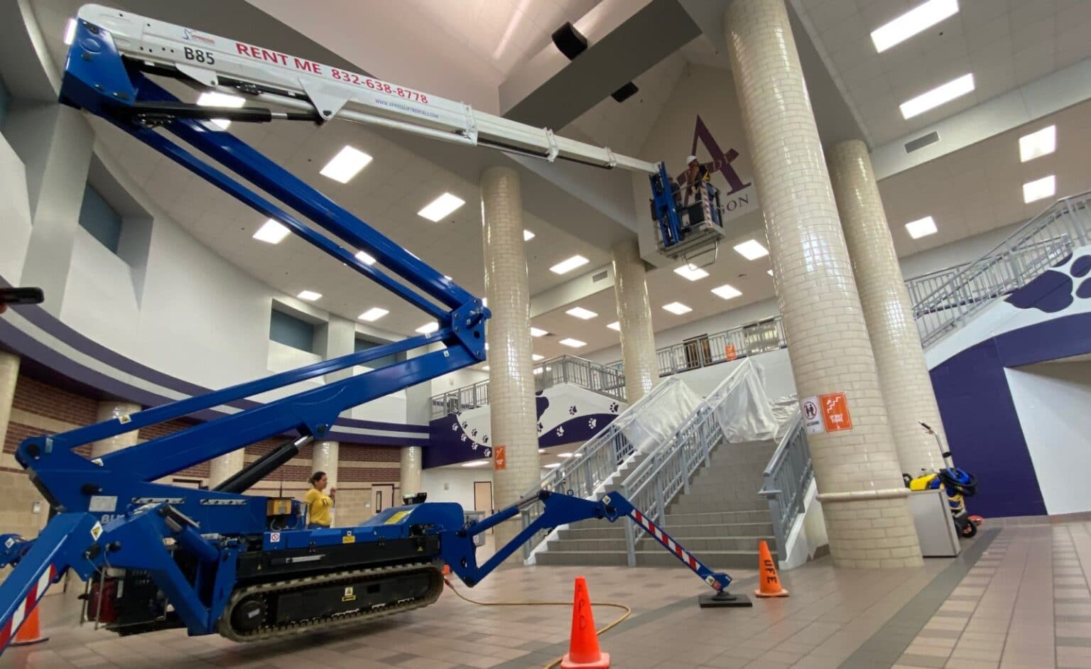 Houston TX 40 Ft Articulating Boom Lift | Xpress Aerial Lift Rentals