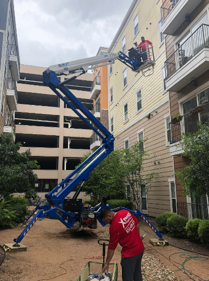 5 Ways Atrium Lift Rentals Can Help You Save Money - Xpress Lift Rentals